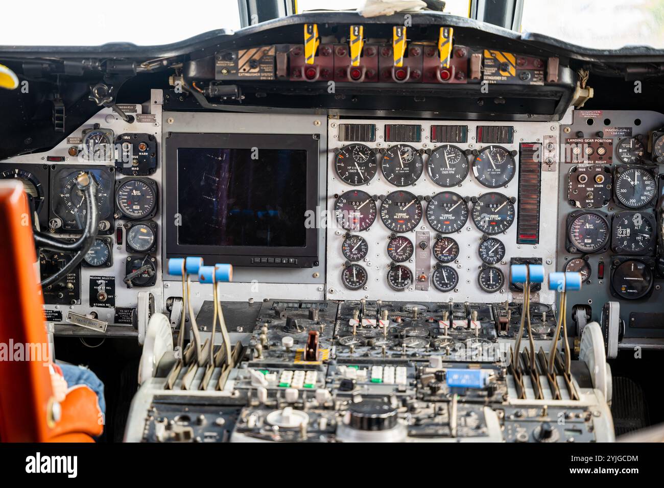Instruments flight management hi-res stock photography and images - Alamy