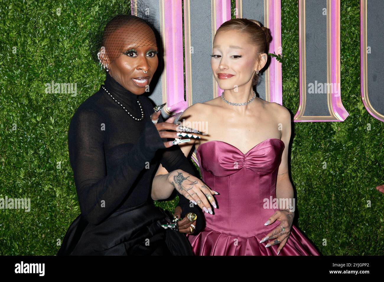 Cynthia Erivo und Ariana Grande bei der Premiere des Kinofilms 'Wicked ...