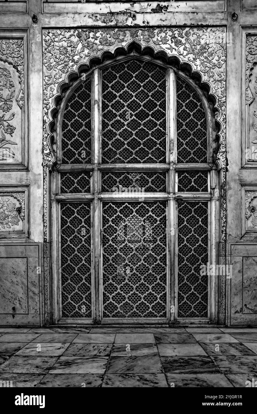 Mosque jali Black and White Stock Photos & Images - Alamy