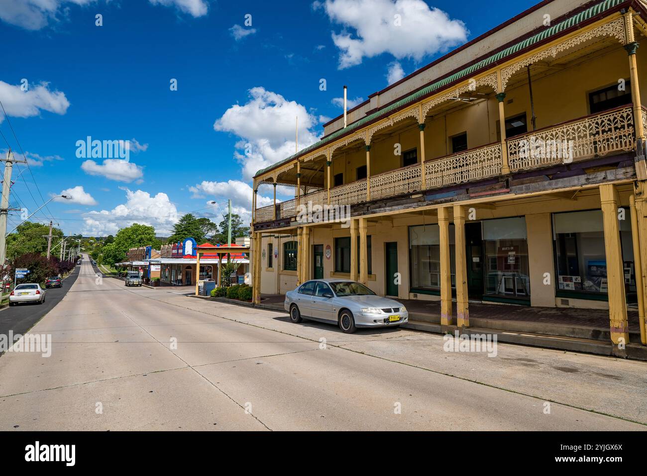 Street scene in regional town hi-res stock photography and images - Alamy