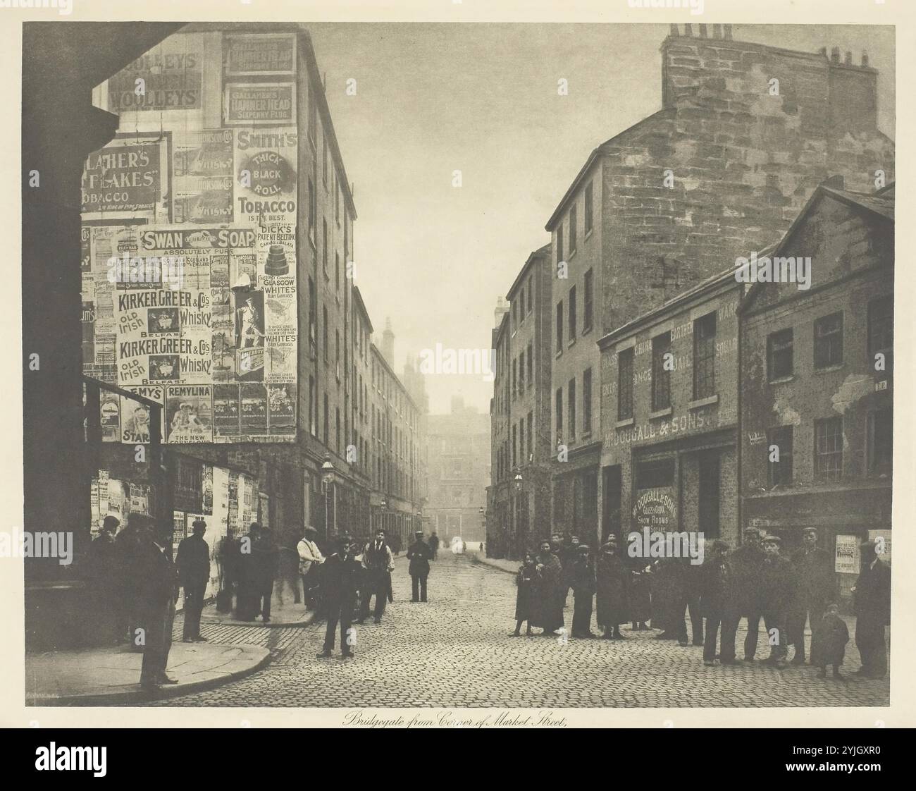 British working class 1900s hi-res stock photography and images - Alamy