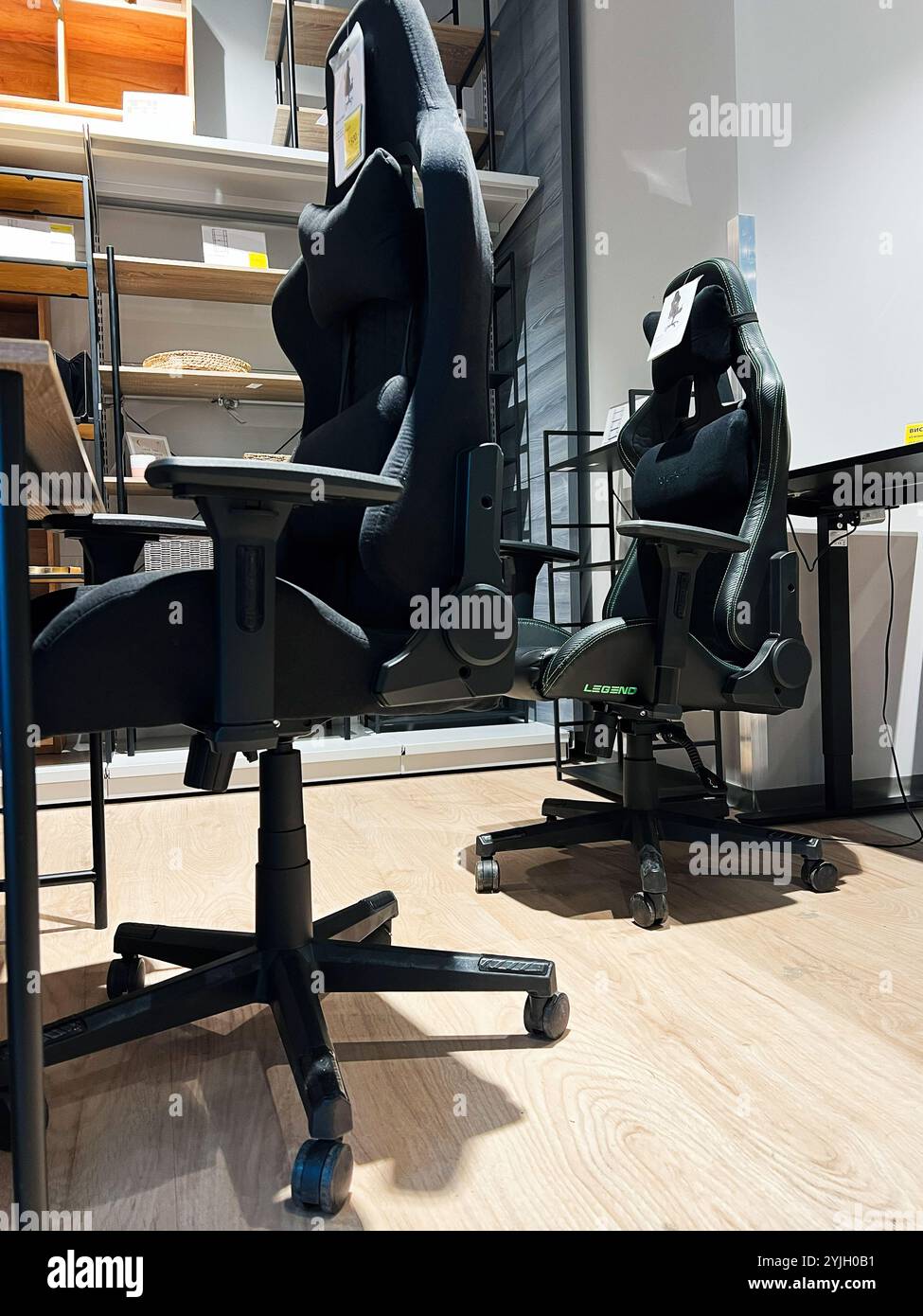 Professional gaming chairs hi-res stock photography and images - Alamy