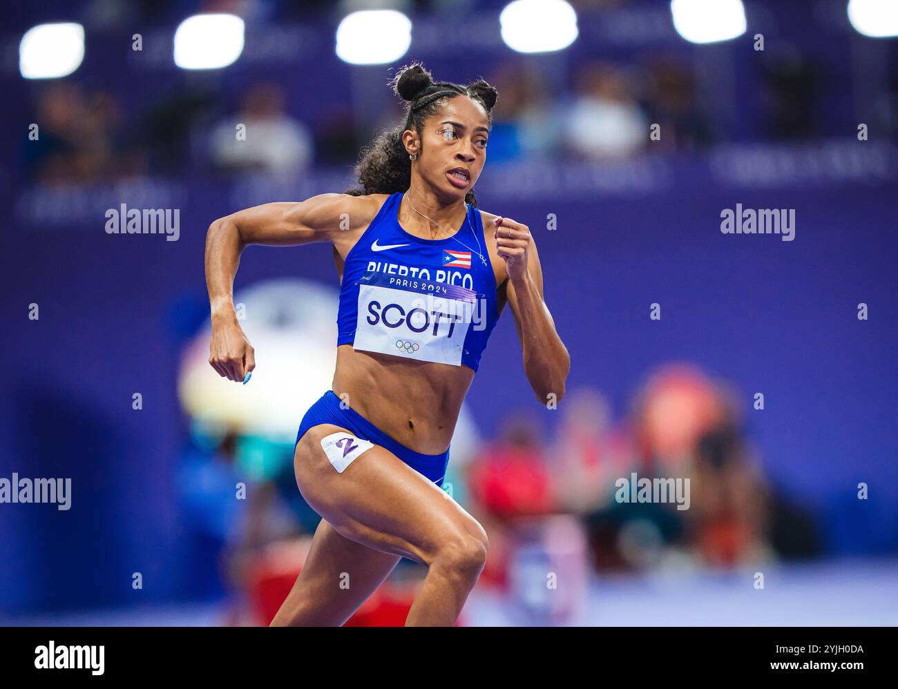 Gabby Scott participating in the 400 meters at the Paris 2024 Olympic ...