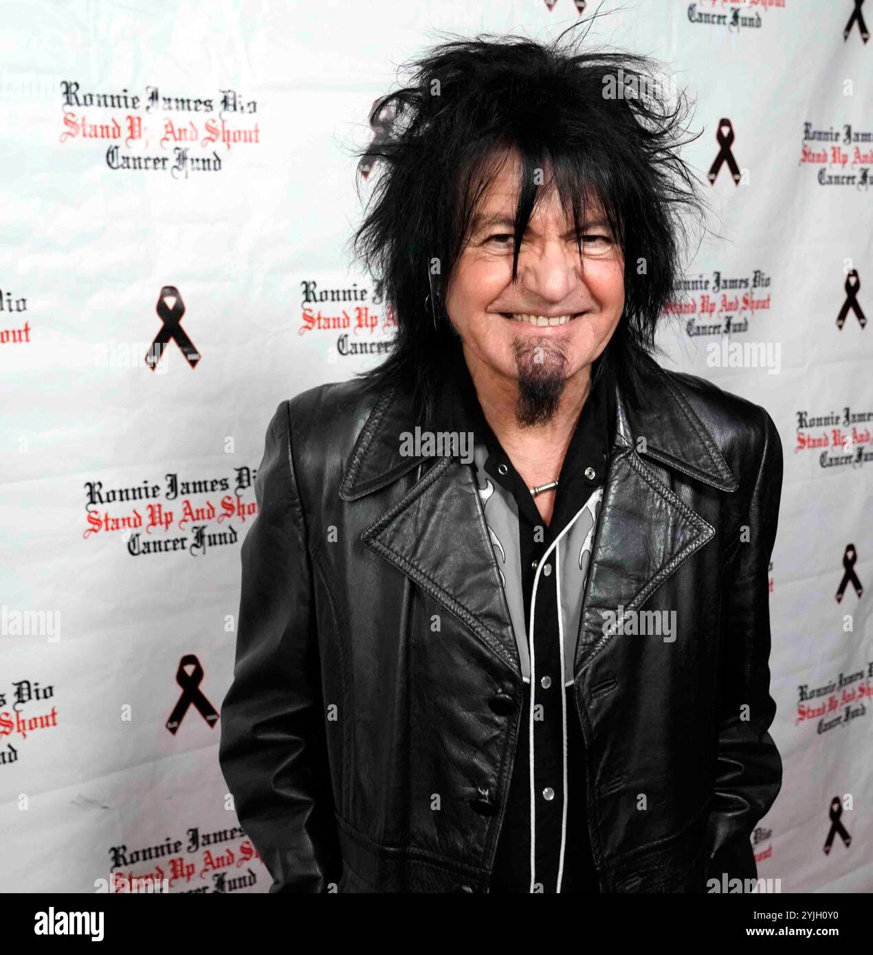 November 14, 2024: Musician - ROBERT SARZO on the red carpet at Bowl ...