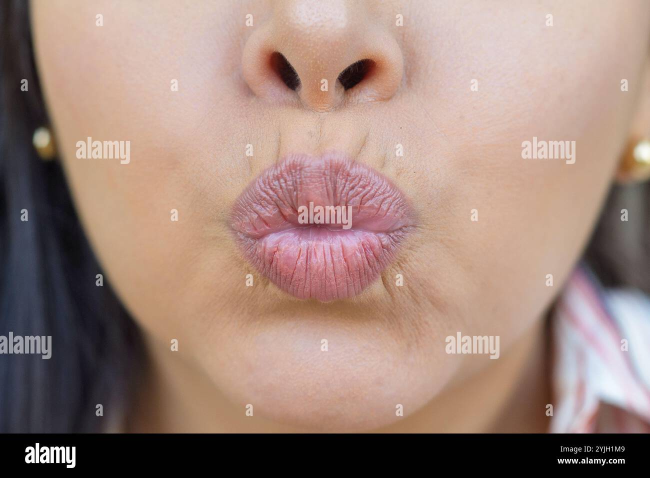Pouty lips hi-res stock photography and images - Alamy
