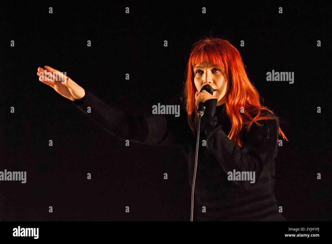 UK. 14th Nov, 2024. LONDON, ENGLAND - NOVEMBER 14: Hannah Reid of ...
