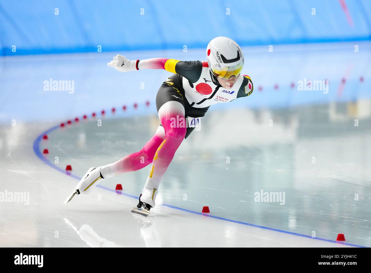 Aomori, Japan. 15th Nov, 2024. Hana Noake (JPN) Speed Skating : 2025 ...