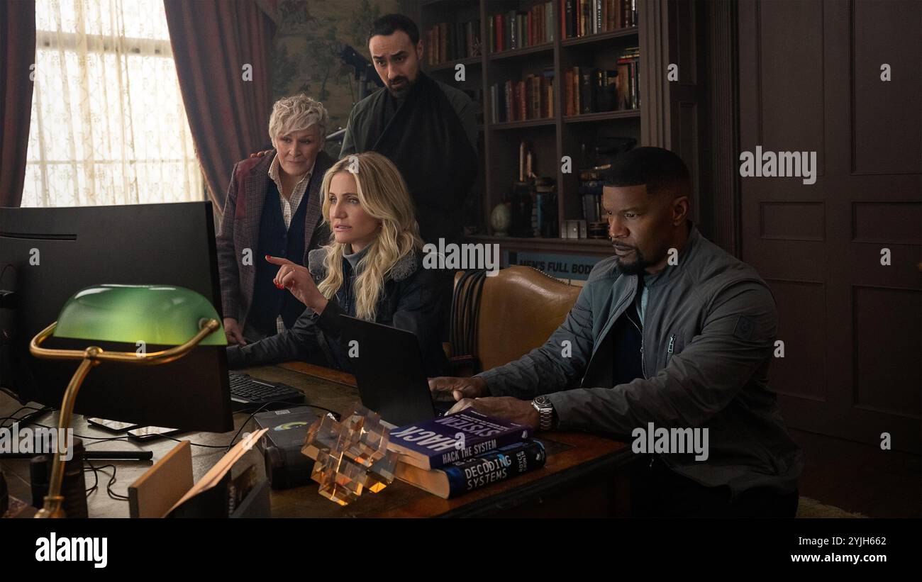 GLENN CLOSE, CAMERON DIAZ, JAMIE FOXX and JAMIE DEMETRIOU in BACK IN ...
