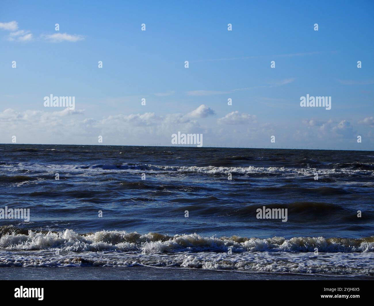 Texture green sea waves hi-res stock photography and images - Alamy