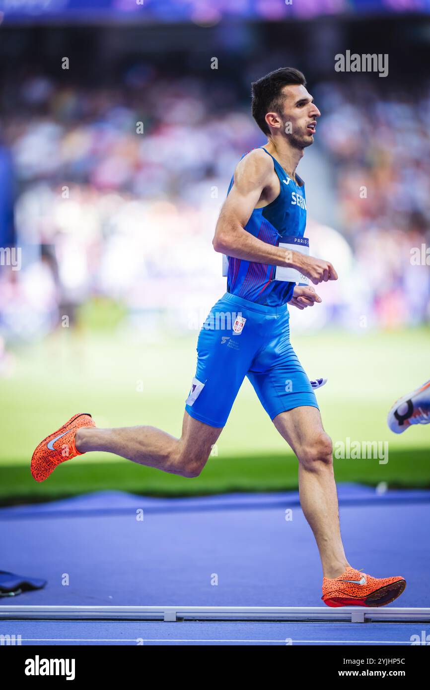 Elzan Bibić participating in the 5000 meters at the Paris 2024 Olympic ...