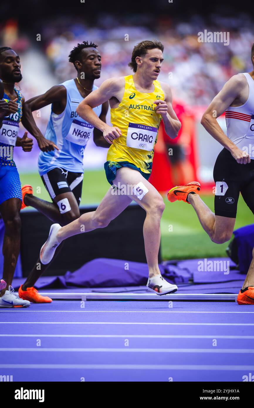 Peyton Craig participating in the 800 meters at the Paris 2024 Olympic ...