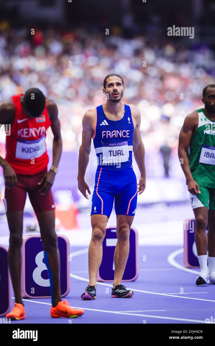 Gabriel Tual participating in the 800 meters at the Paris 2024 Olympic ...