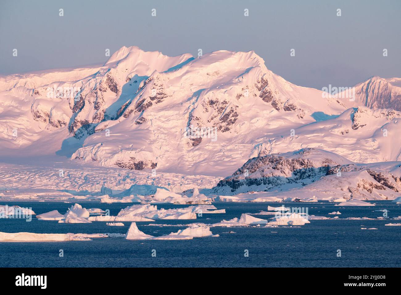 Antarctica view. Seascape and landscape of Antarctica. Glaciers Stock ...