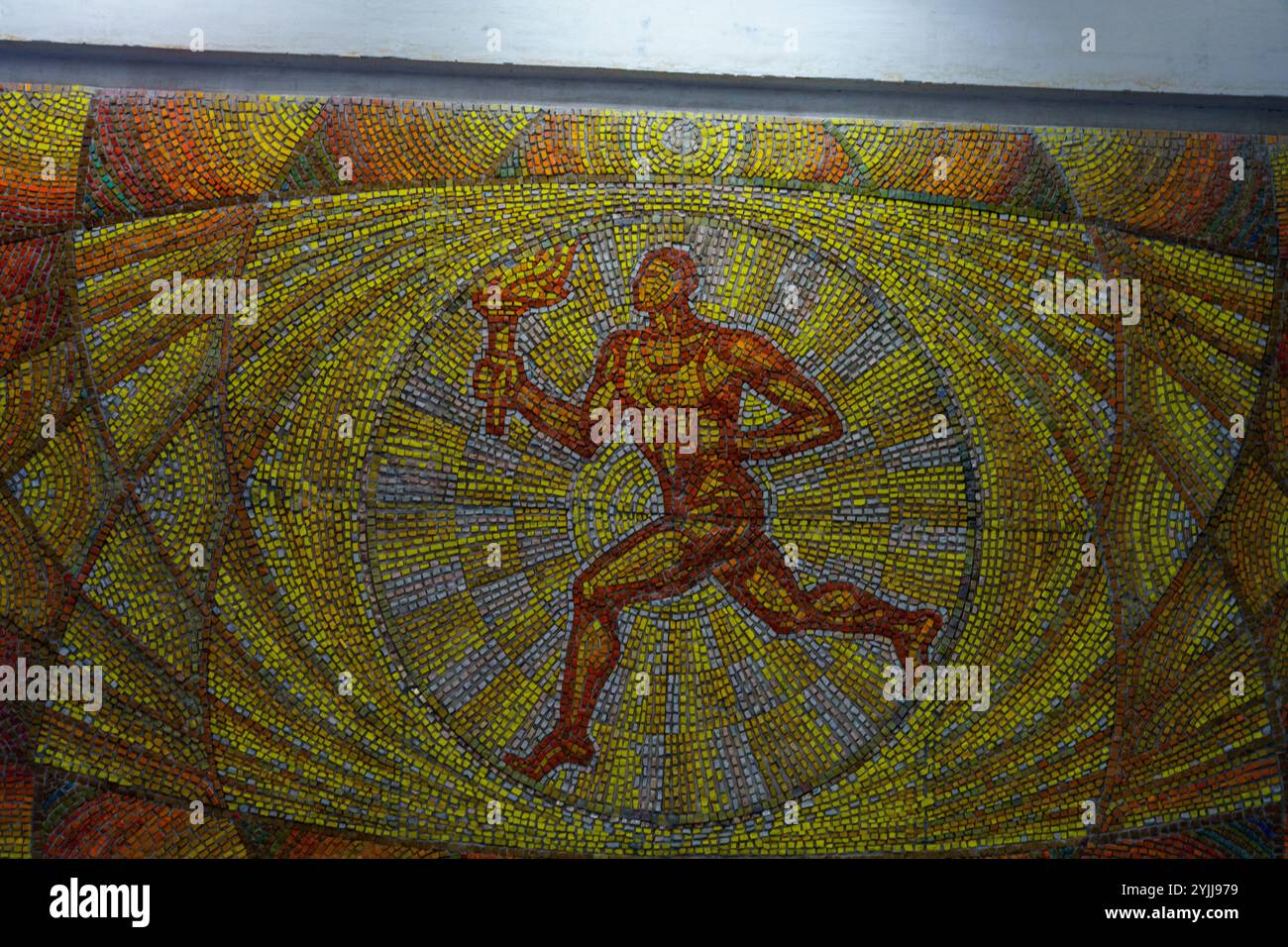 Holding a torch hi-res stock photography and images - Alamy