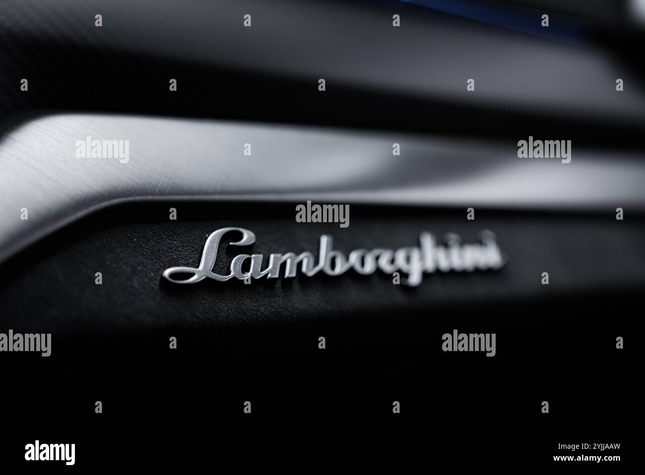 Close up lamborghini urus hi-res stock photography and images - Alamy