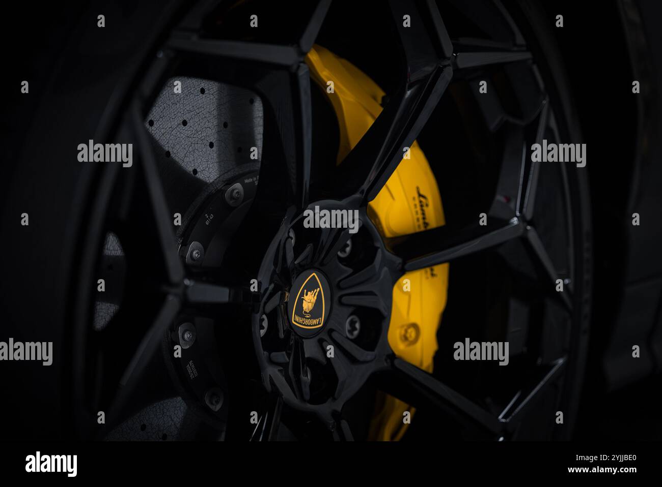 Rimsize hi-res stock photography and images - Alamy