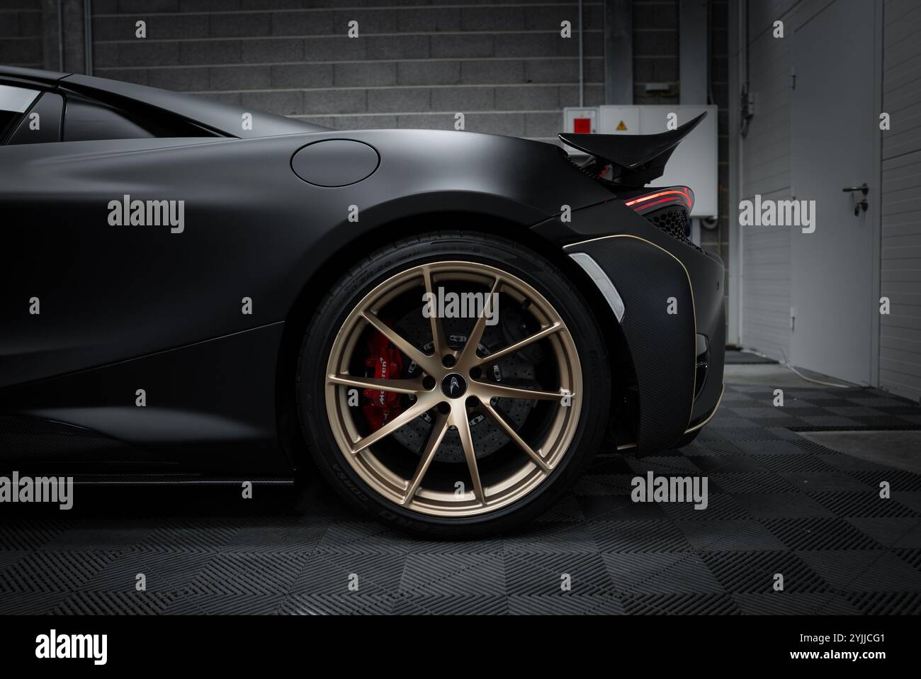 Precision rim design hi-res stock photography and images - Alamy