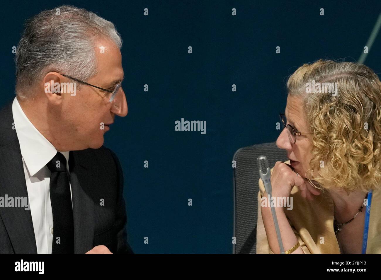 Inger Andersen, Executive Director UNEP, right, and Mukhtar Babayev ...