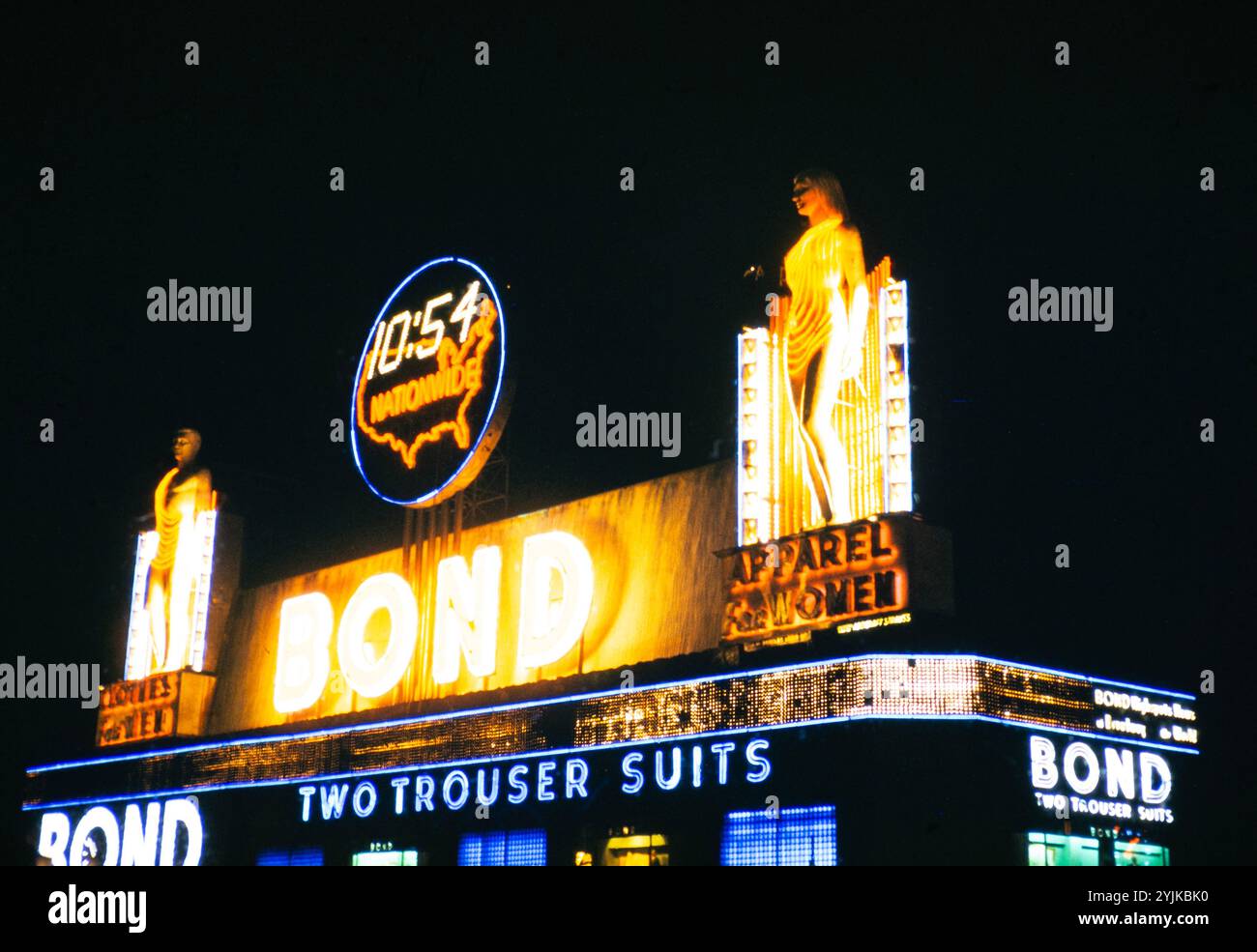 New york times square 1950s hi-res stock photography and images - Alamy
