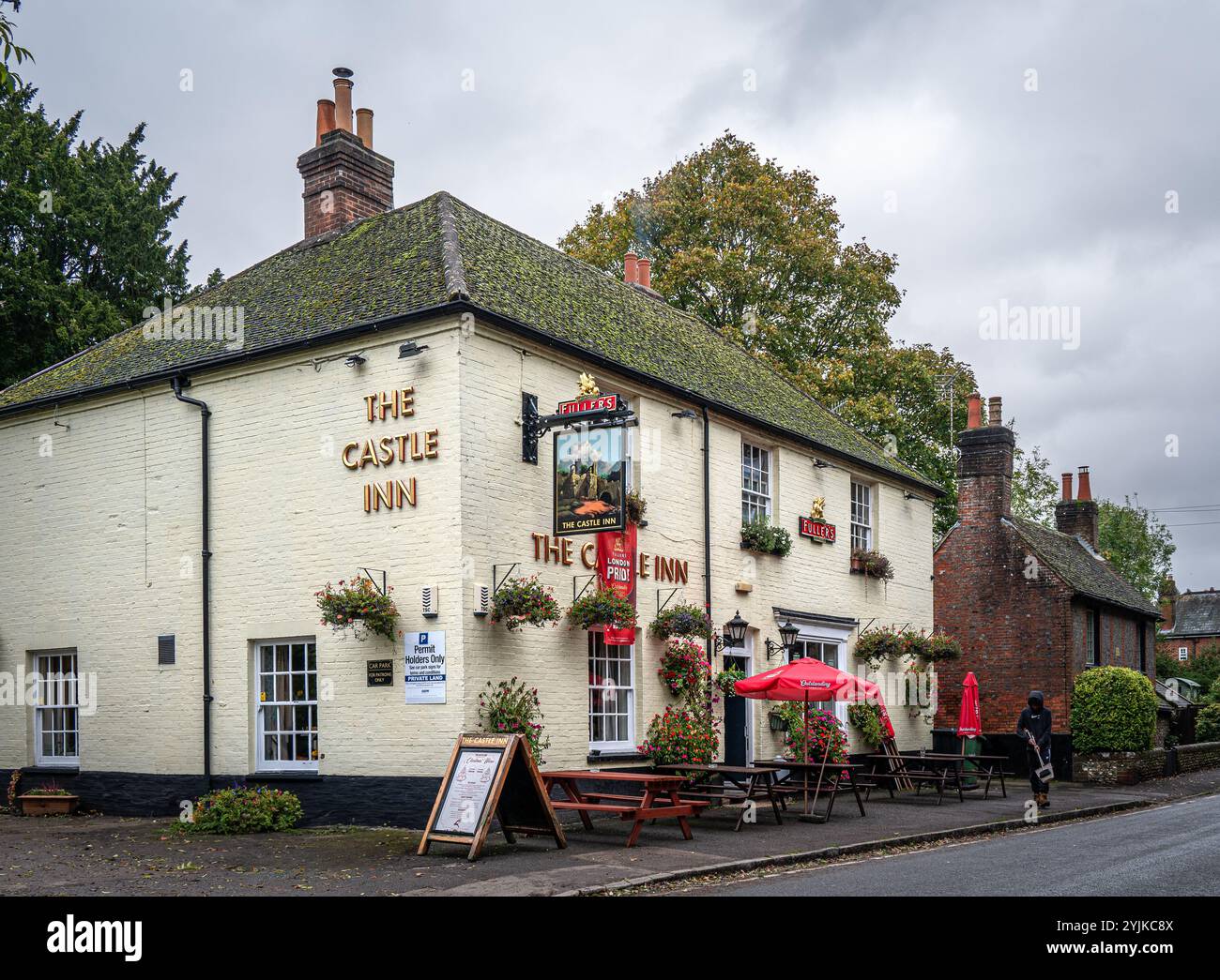 The Castle Inn, Rowlands Castle, Hampshire. A grade II listed building ...