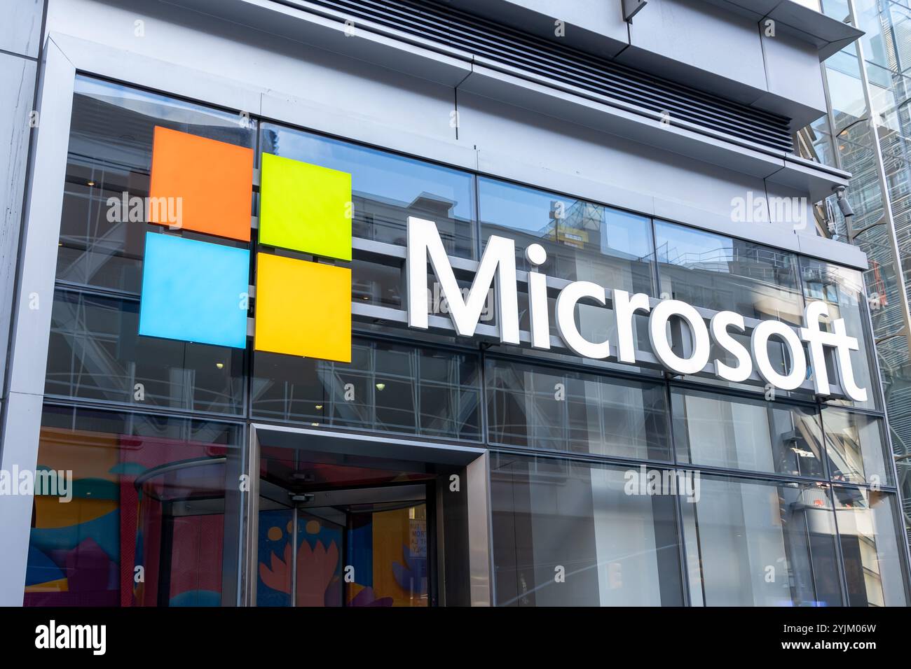 A Microsoft store in midtown Manhattan in New York City, NY, USA Stock ...