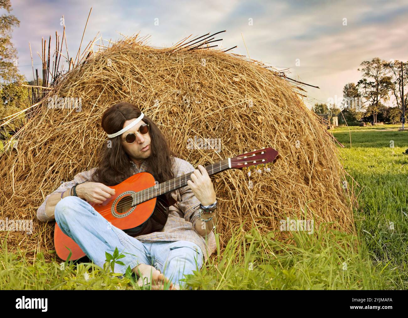 Long haired old hippie hi-res stock photography and images - Alamy