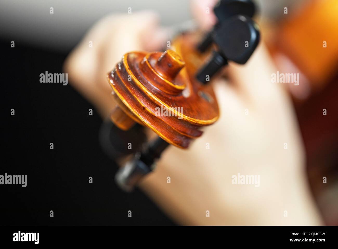 Proper finger placement hi-res stock photography and images - Alamy