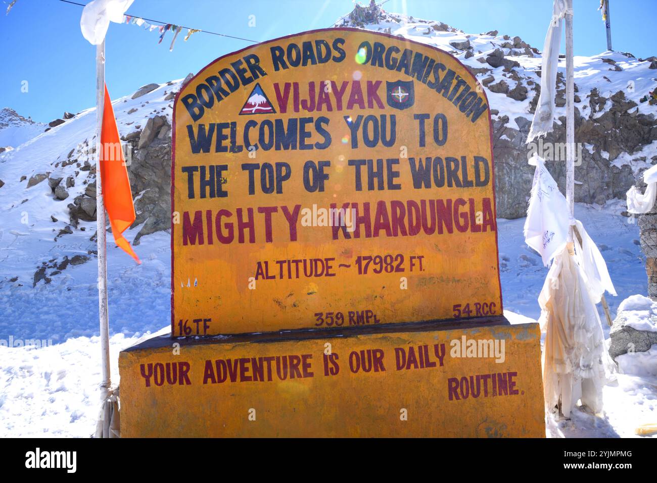 Khardungla pass, highest motorable road, Ladakh mountains, India Stock ...