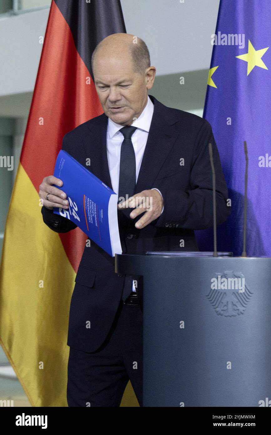 Olaf Scholz (Chancellor of the Federal Republic of Germany, SPD) after ...