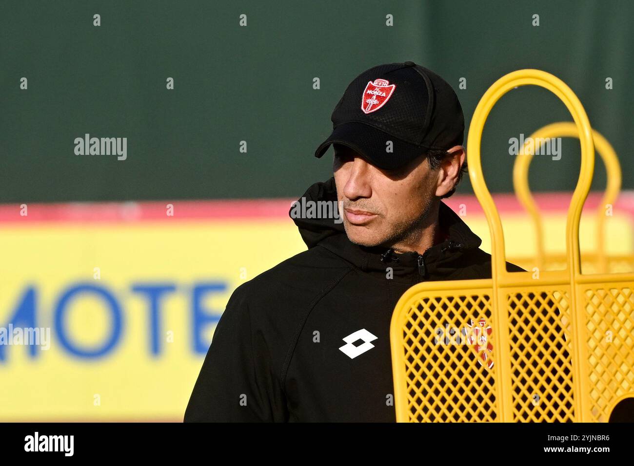 Monza, Italia. 15th Nov, 2024. AC Monza's head coach Alessandro Nesta ...