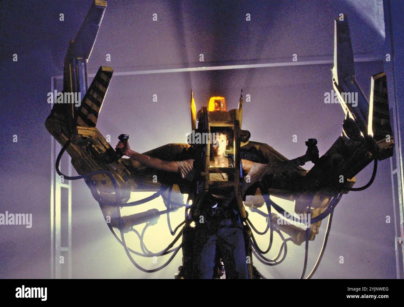 Sigourney weaver aliens hi-res stock photography and images - Alamy
