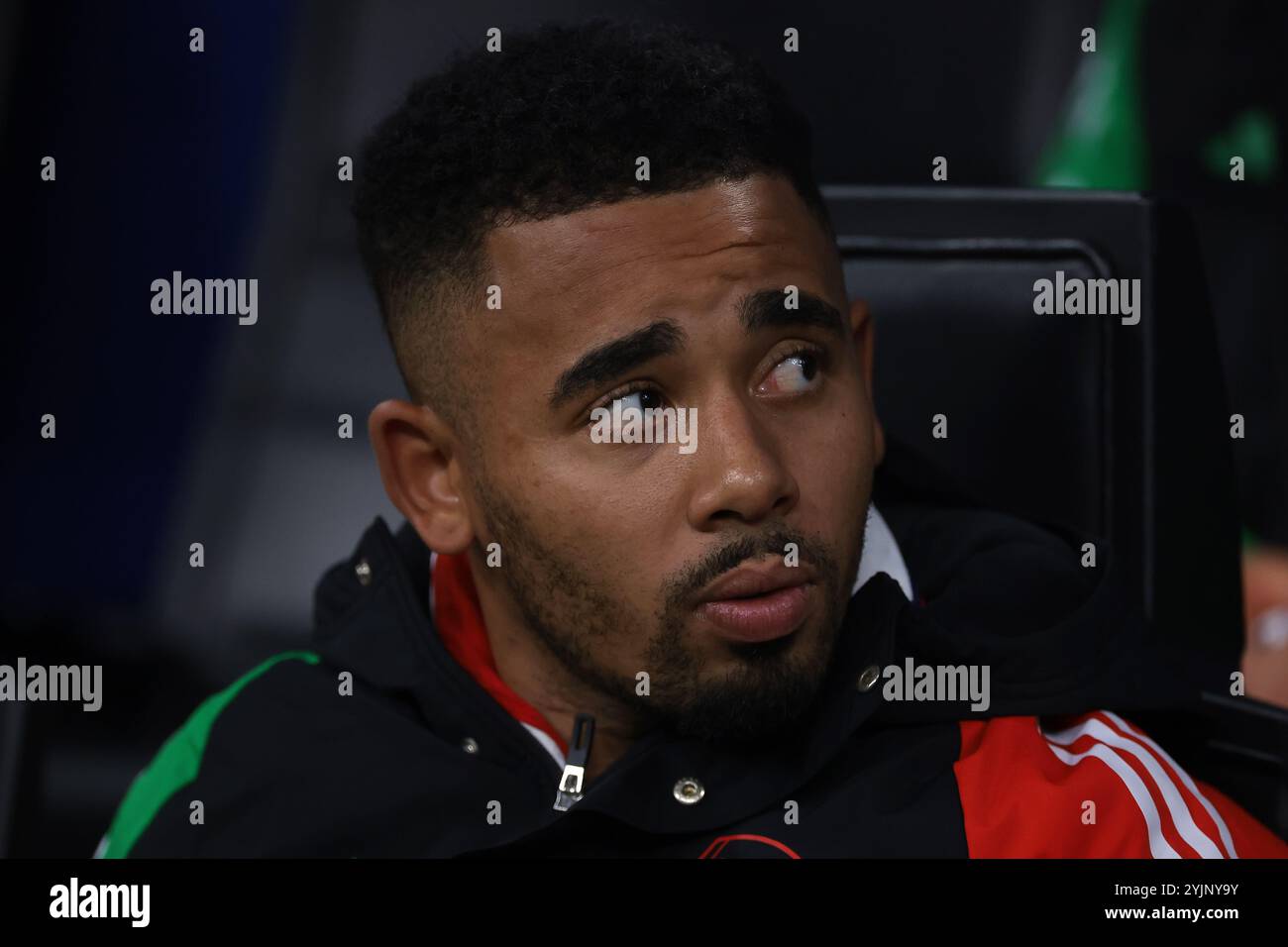 Gabriel jesus arsenal bench hi-res stock photography and images - Alamy