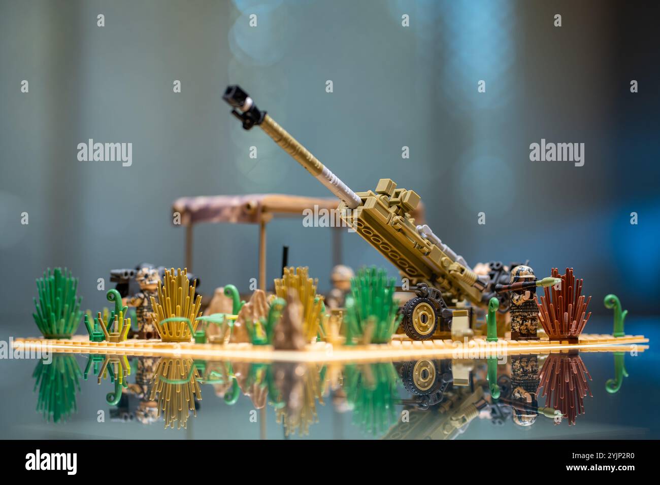 plastic toy model of modern British 155mm M777 howitzer of NATO ...