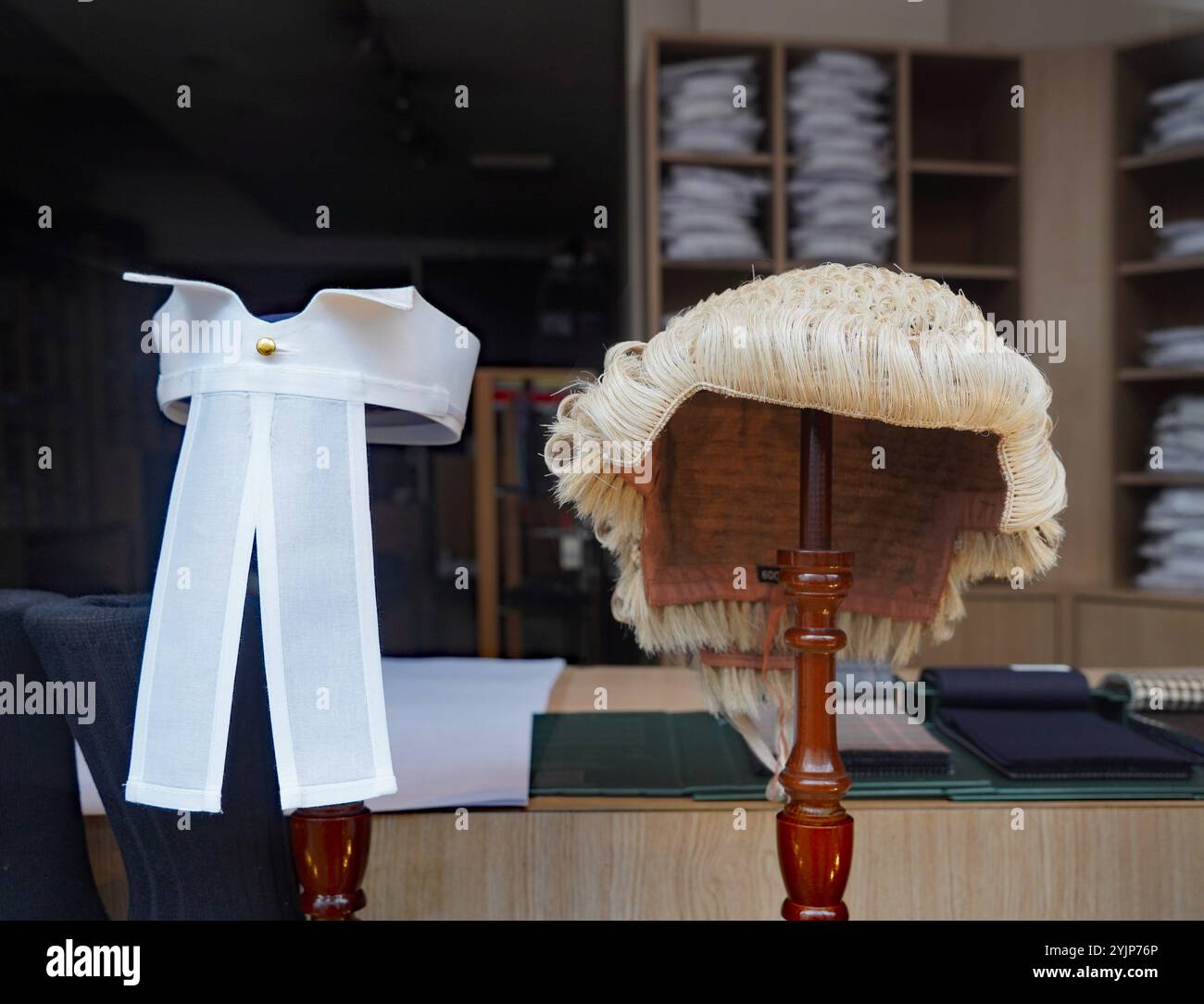 Lawyer barrister legal wig hi-res stock photography and images - Alamy