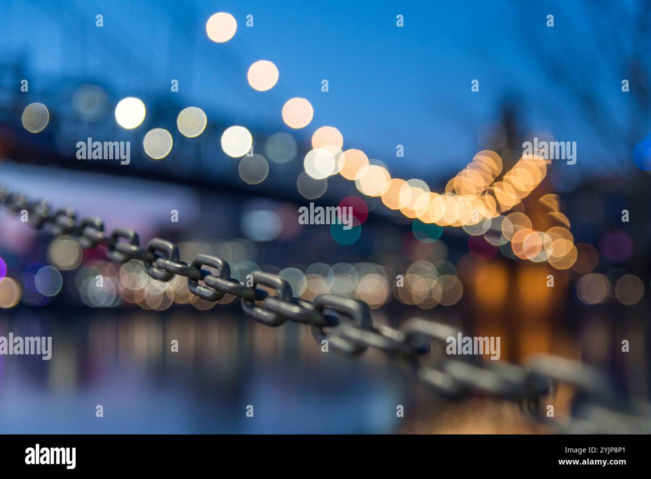 chain and roebling bridge Stock Photo - Alamy