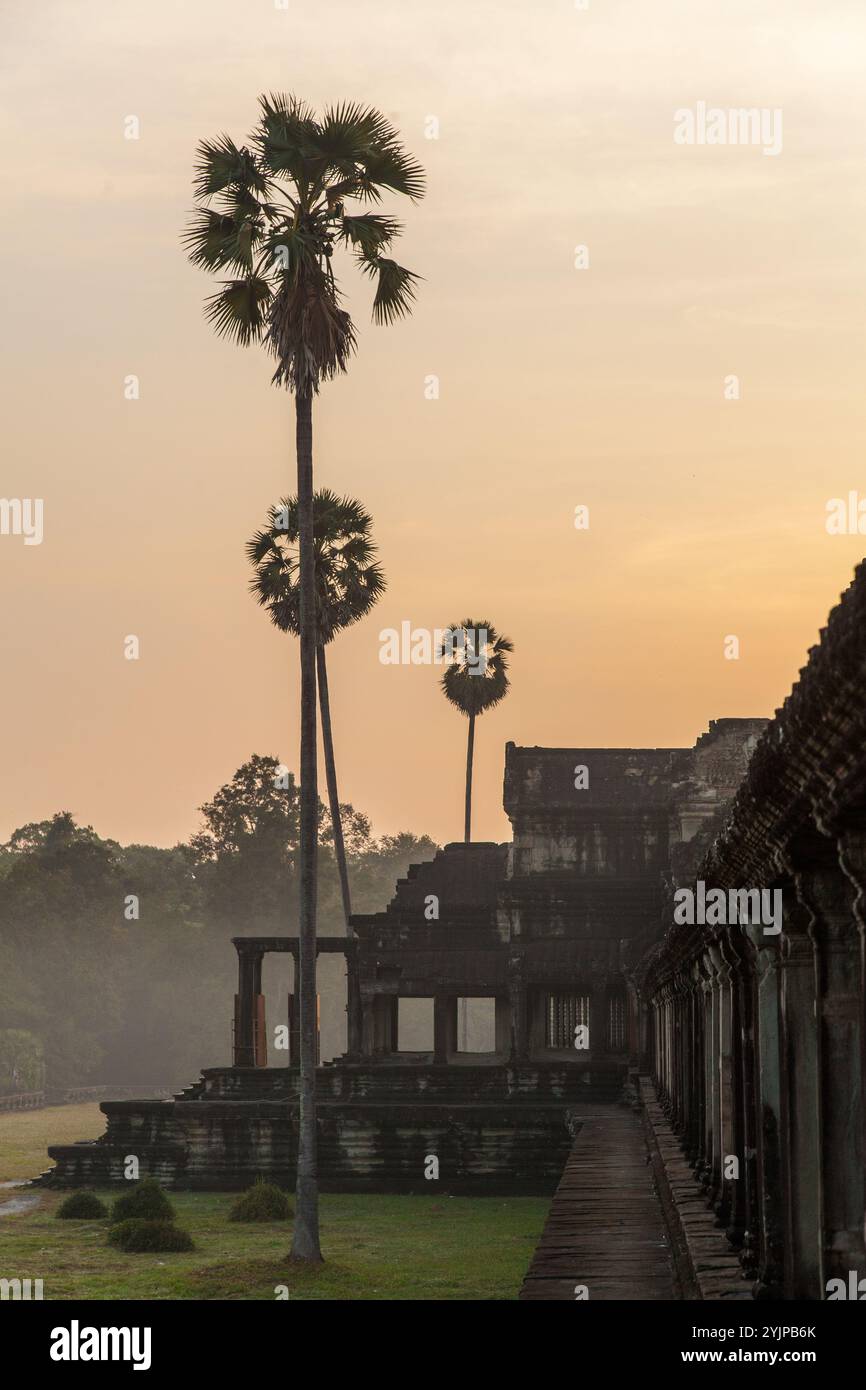 Ancient beautiful carved structures and gateways at Angkor Wat temples ...