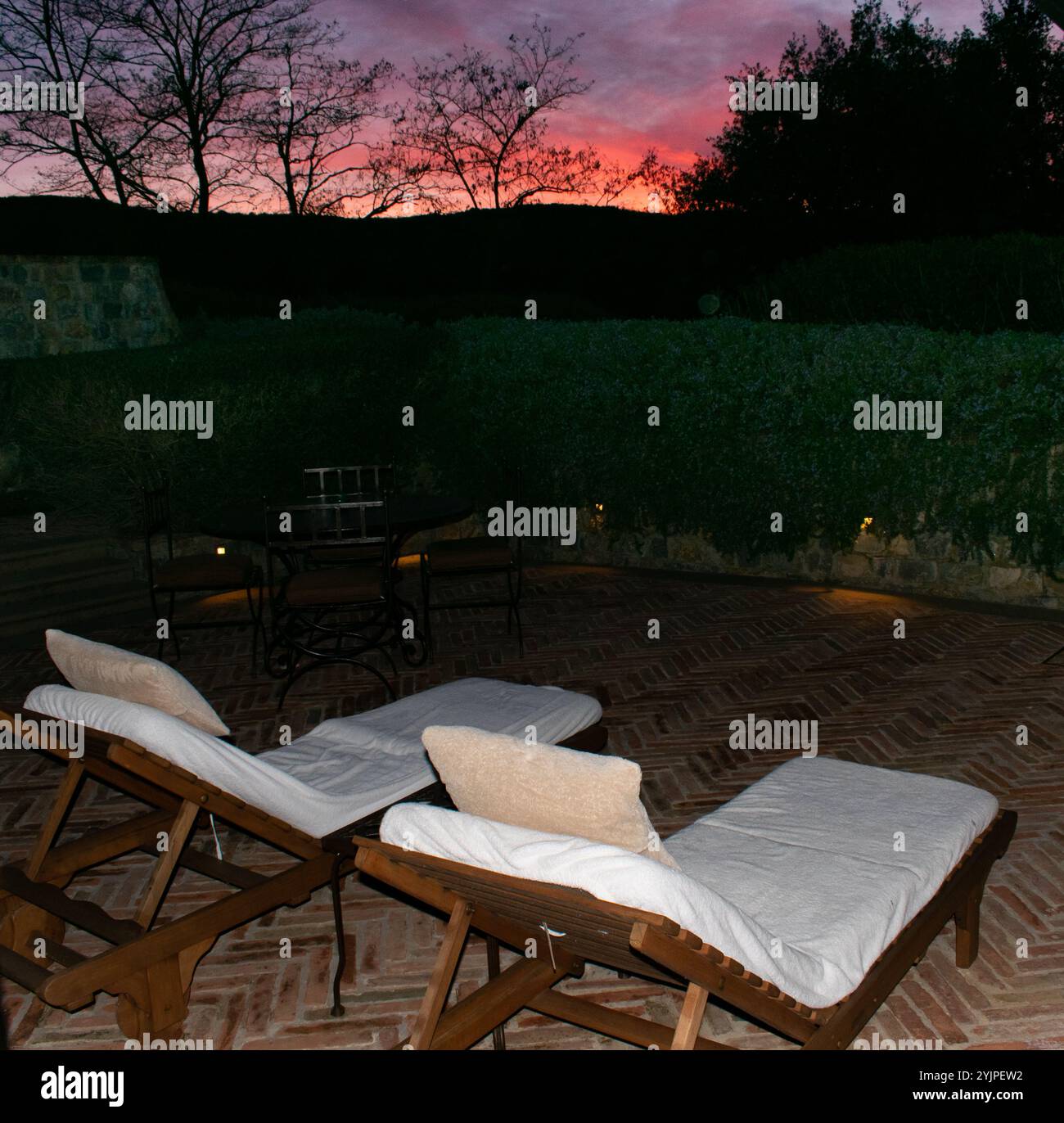 Tuscany sunrise patio hi-res stock photography and images - Alamy