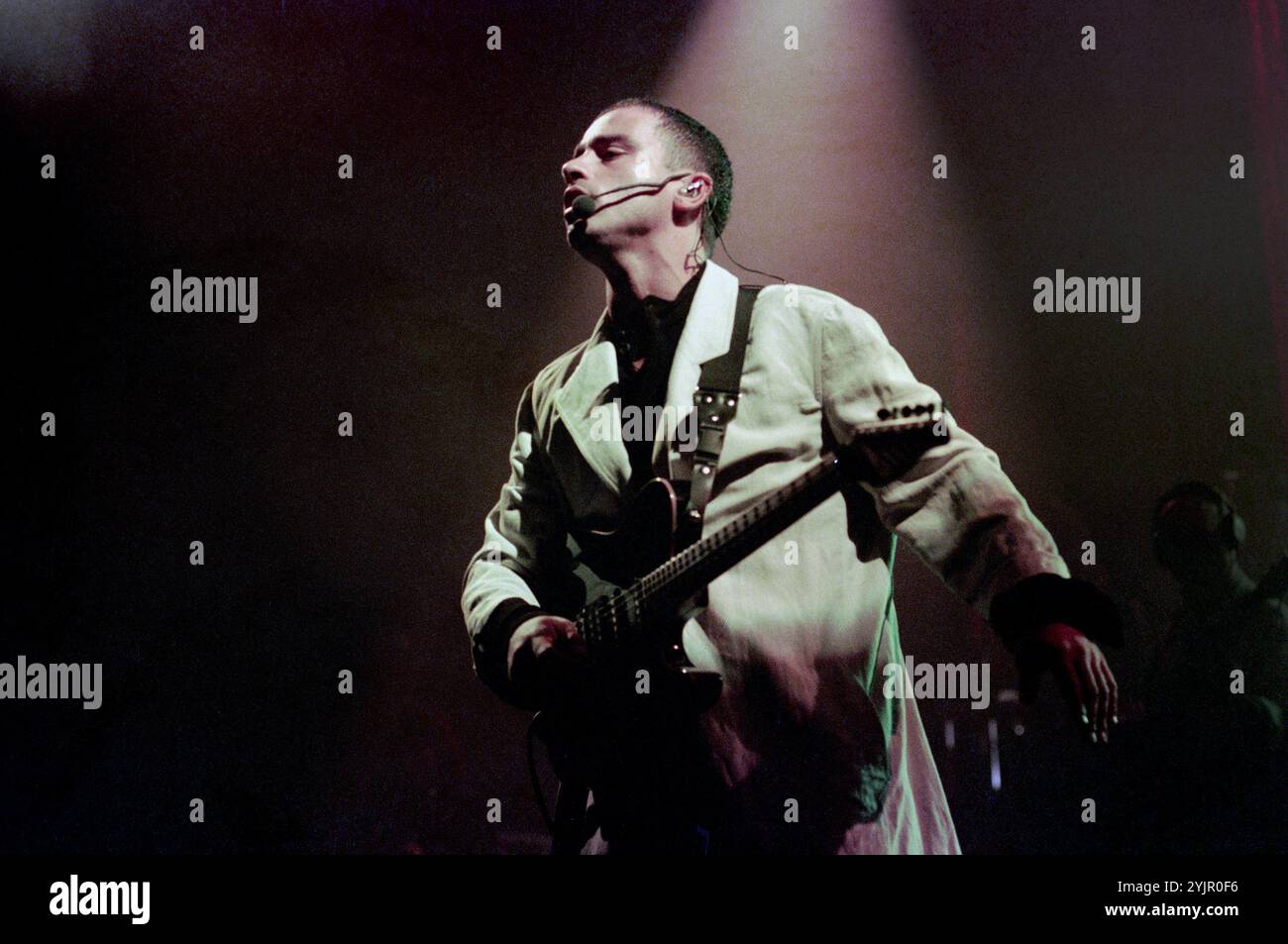 Eros ramazzotti photos 1993 hi-res stock photography and images - Alamy