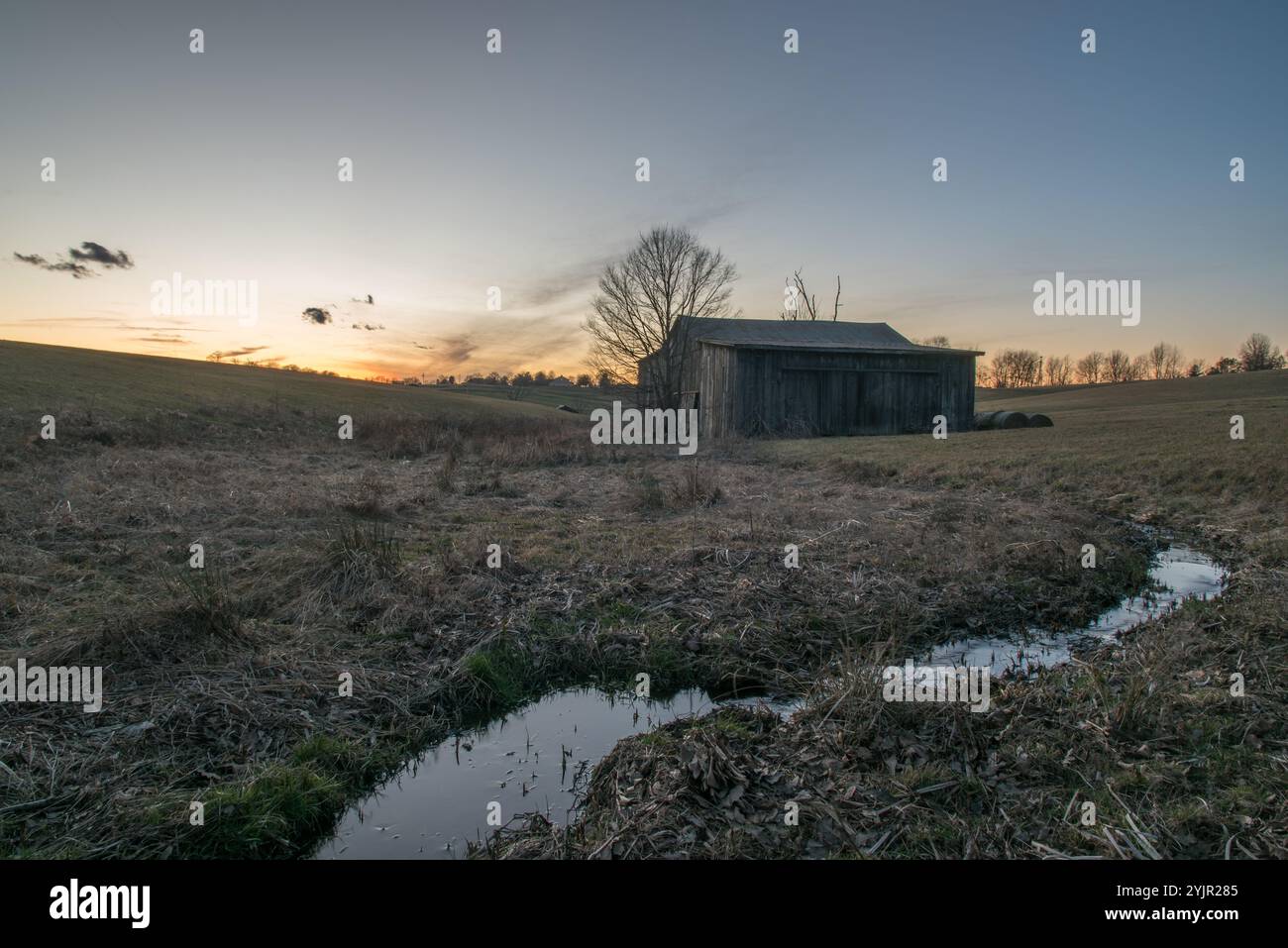Kentucky farm old hi-res stock photography and images - Alamy