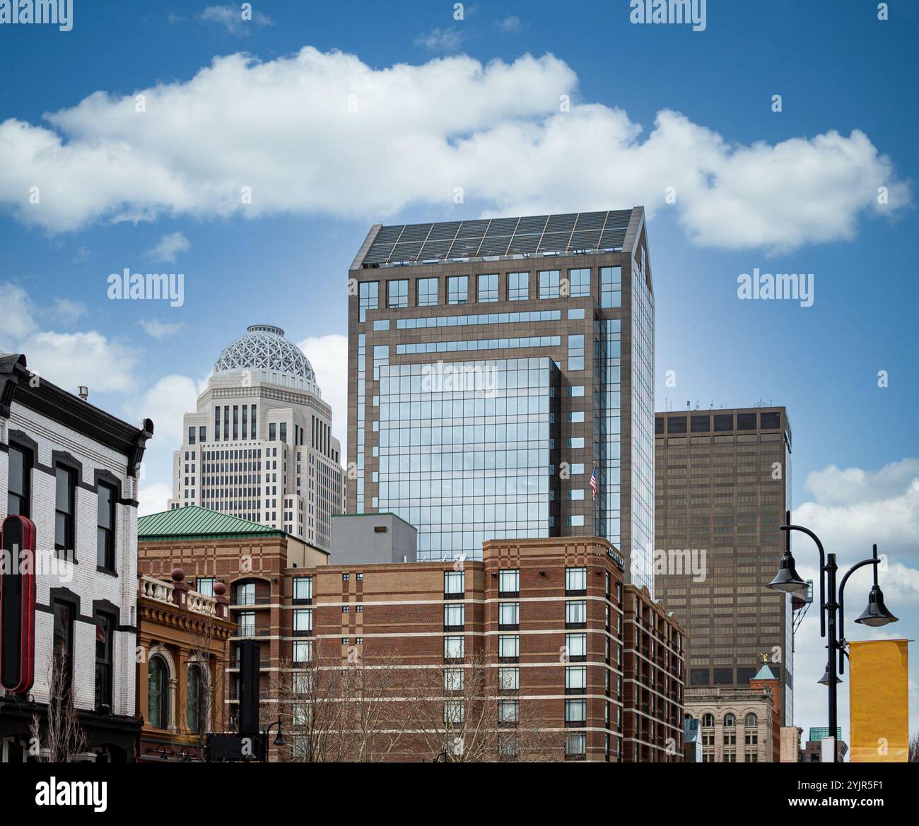 Panoramic view louisville kentucky hi-res stock photography and images ...