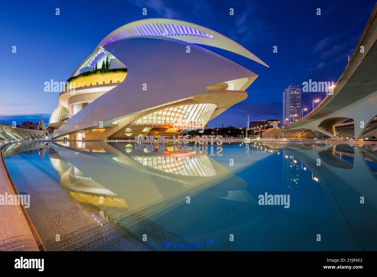 Valencia opera house exterior hi-res stock photography and images - Alamy