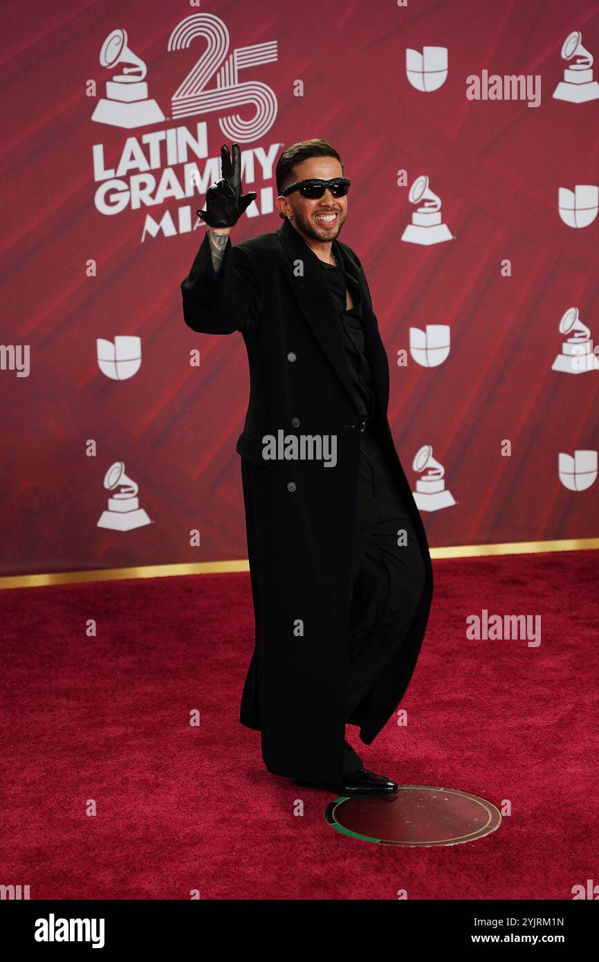De La Ghetto attends the 25th Annual Latin GRAMMY Awards at Kaseya ...