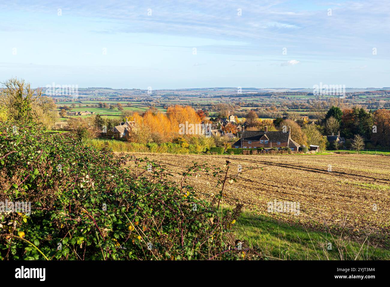 Village of orange hi-res stock photography and images - Alamy