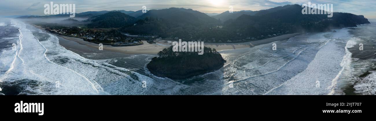 The iconic Proposal Rock stands on the scenic coast of central Oregon ...