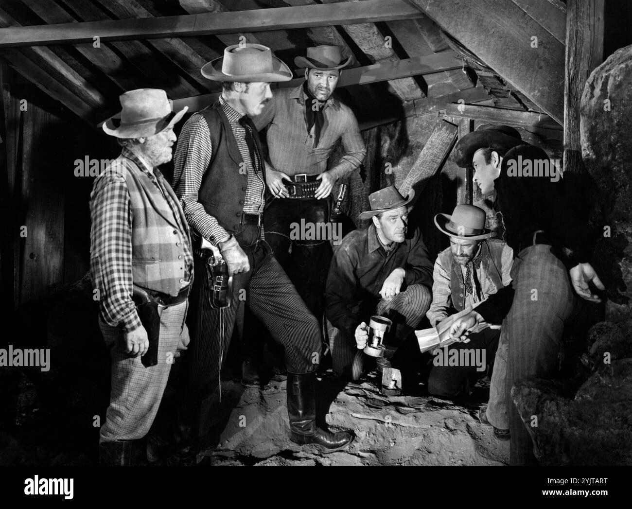 Wallace Ford, Jim Bannon, Tom Neal, Willard Parker, Richard Cutting ...