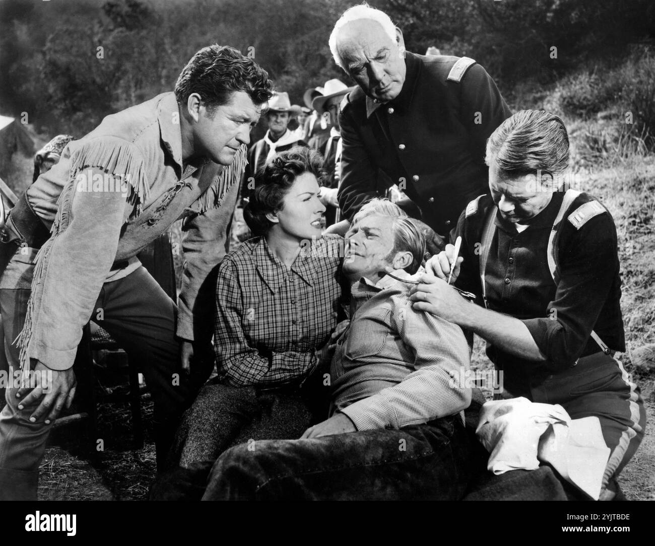 Dennis Morgan, Paula Raymond, Richard Denning, Roy Gordon, on-set of ...