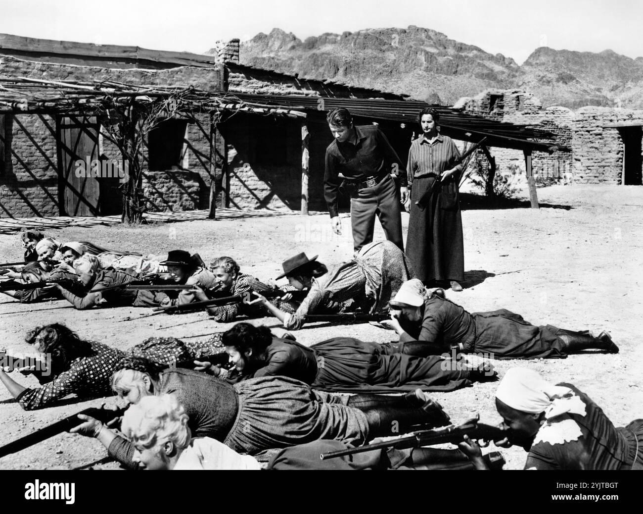 Audie Murphy, Hope Emerson (both standing rear), Peggy Maley ...