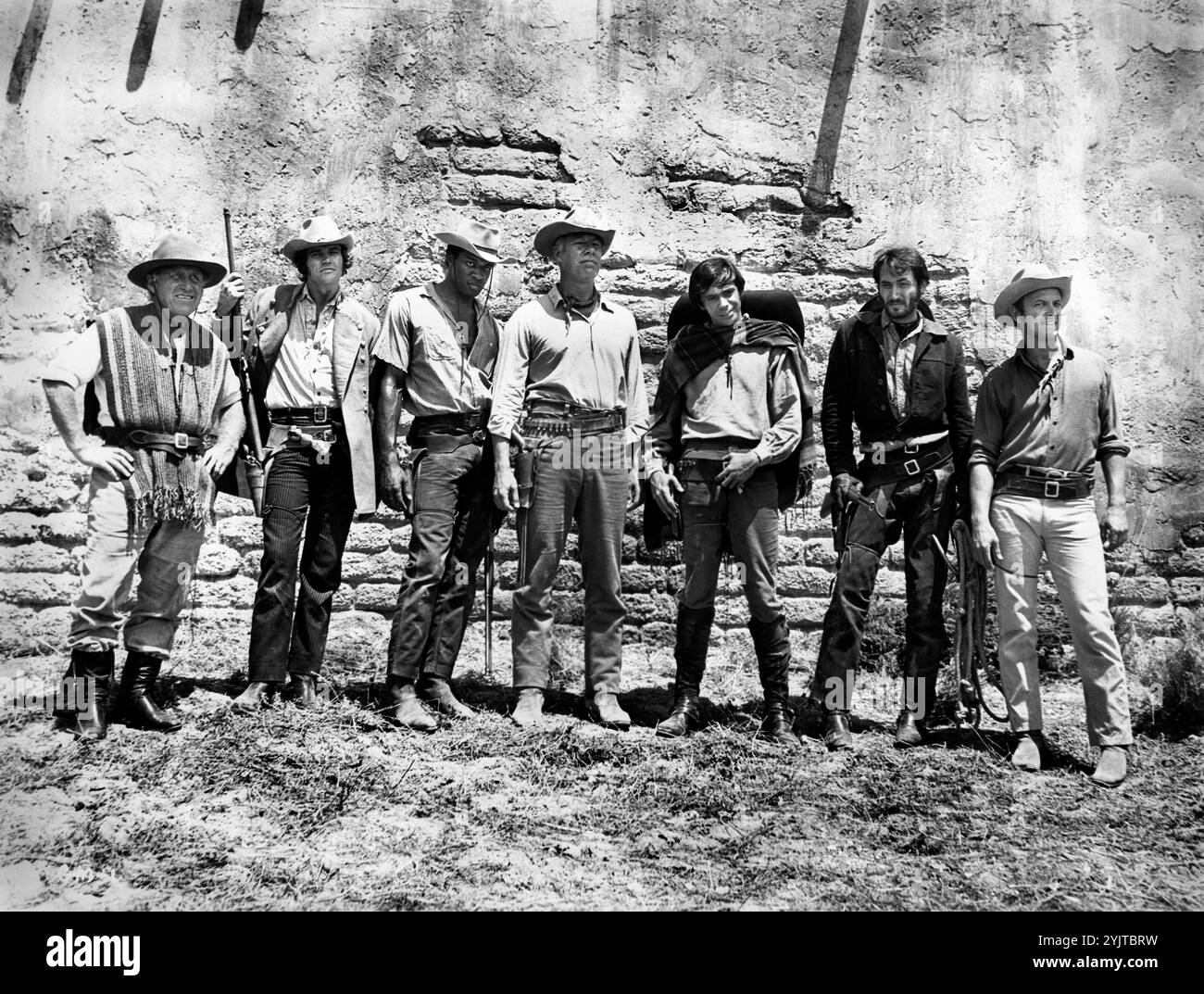 James Whitmore, Joe Don Baker, Bernie Casey, George Kennedy, Reni ...