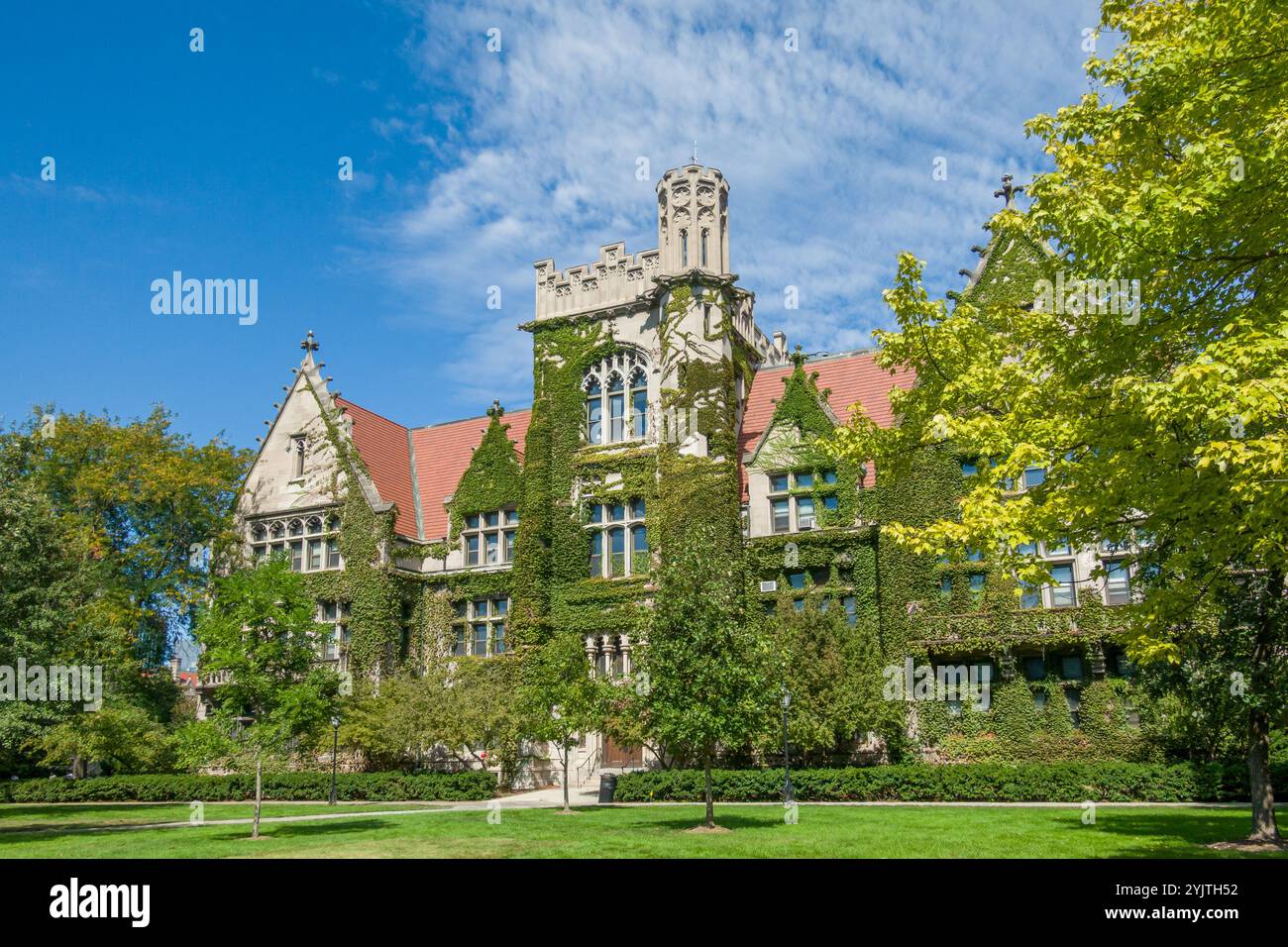 CHICAGO, IL, USA, SEPTEMBER 21, 2024: Ryerson Laboratory on the campus ...
