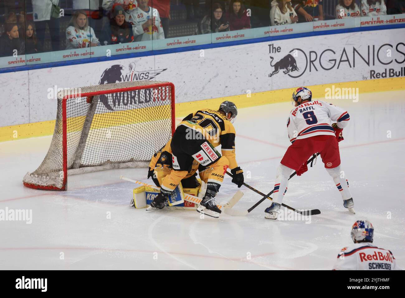 11.10.2024, Salzburg, AUT, ICE, EC Red Bull Salzburg vs. Pustertal, Ice ...